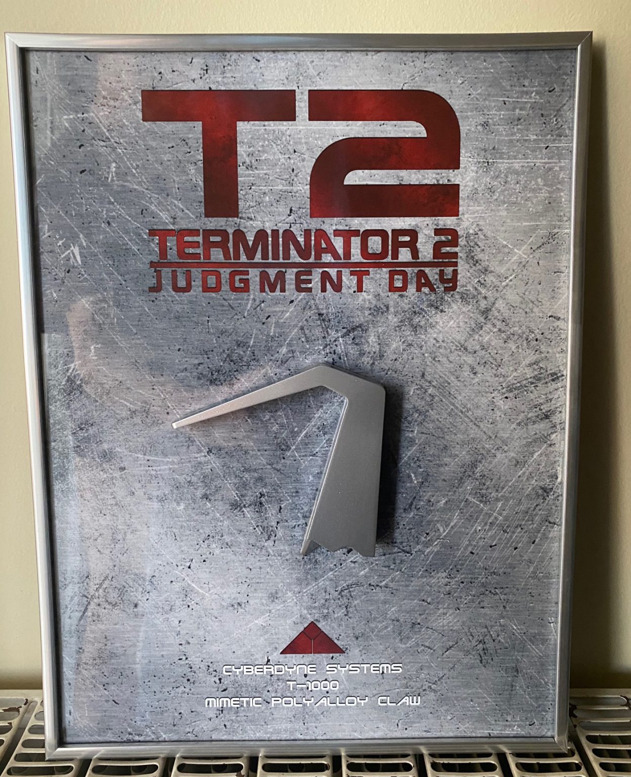 Terminator 2: T-1000 Claw! (Limited Edition) – 3D Movie Posters